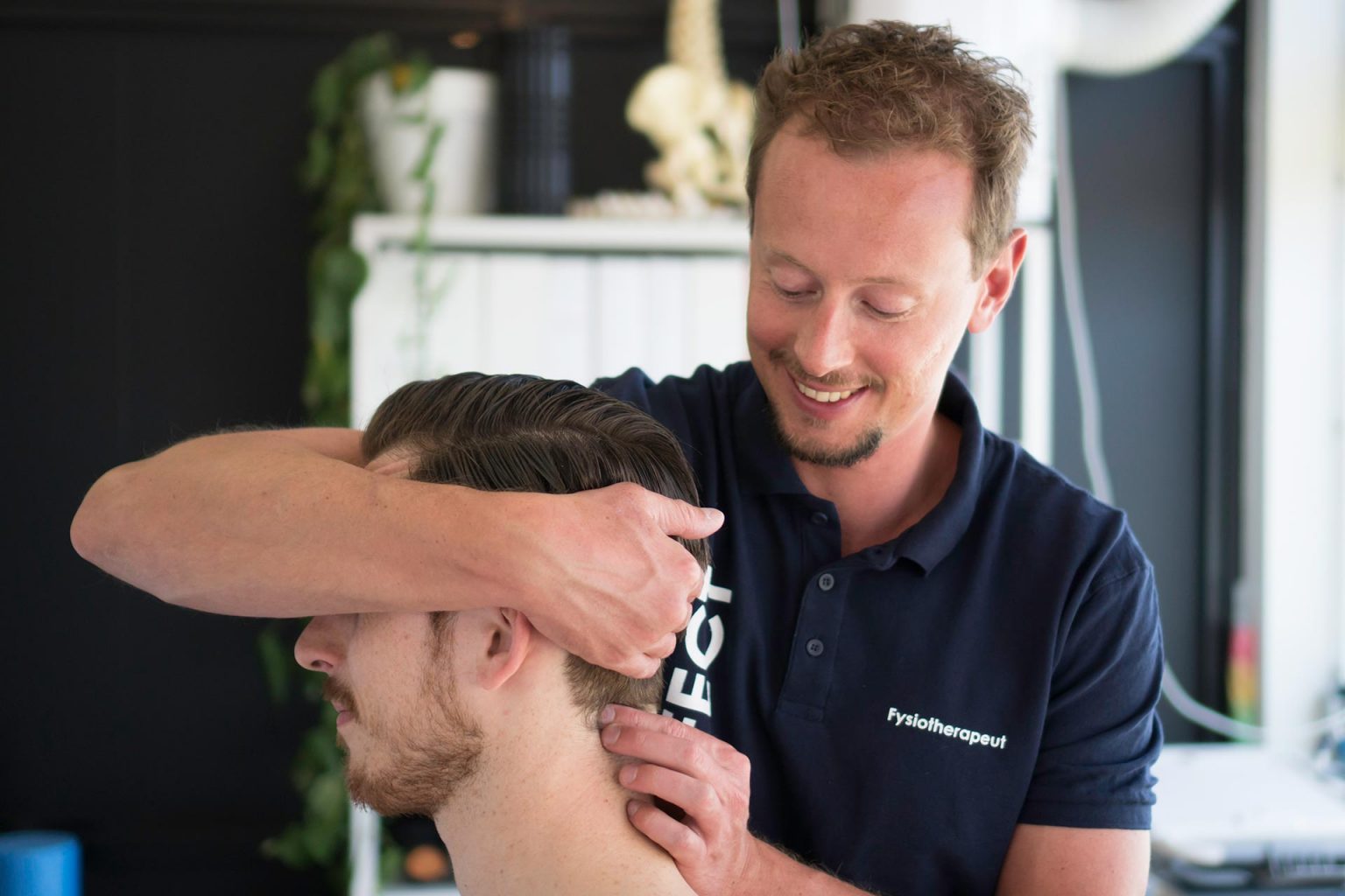 Spanningshoofdpijn door nekklachten - FysioEffect